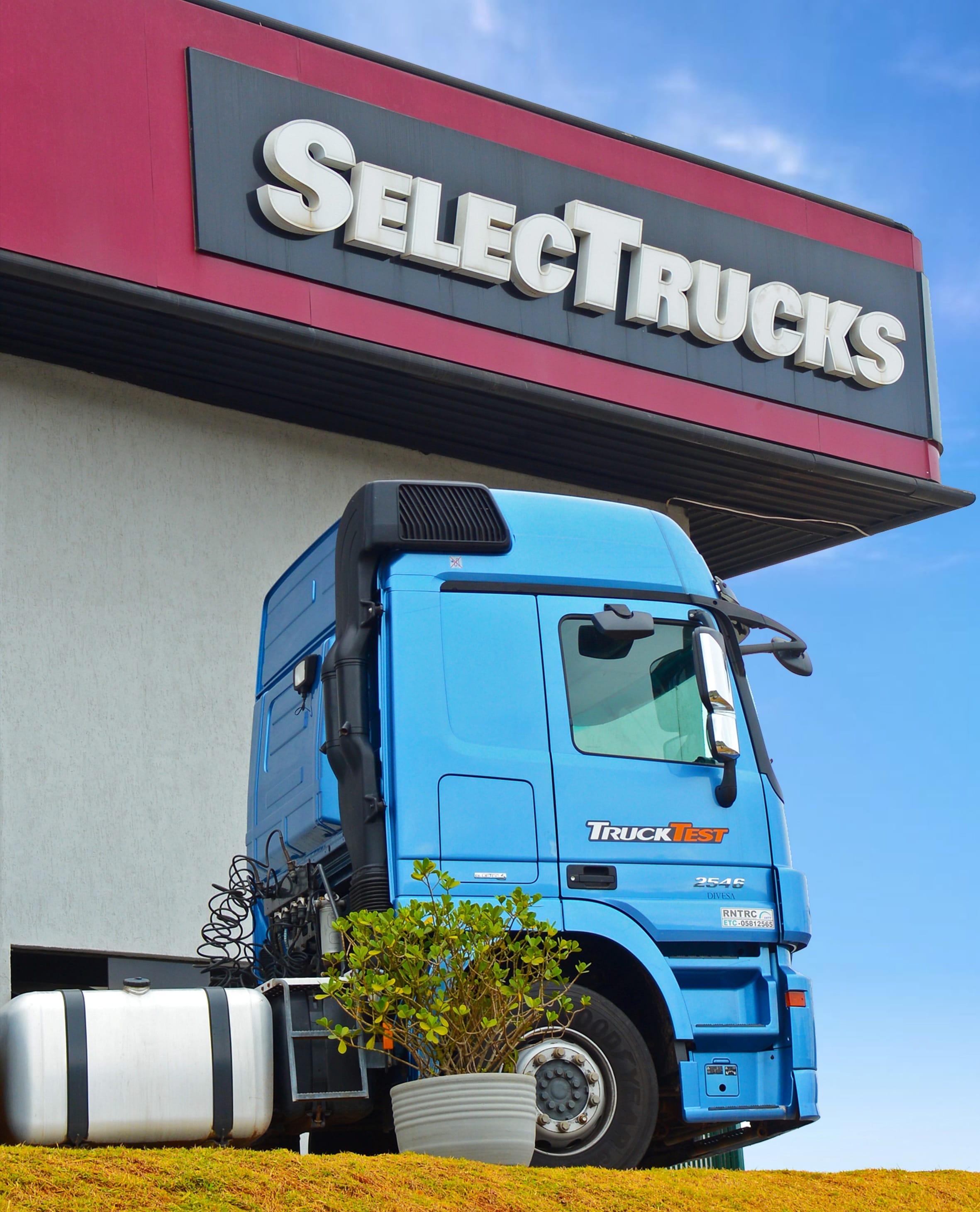 SelecTrucks ganha importância dentro do Grupo Daimler e uma nova loja ...