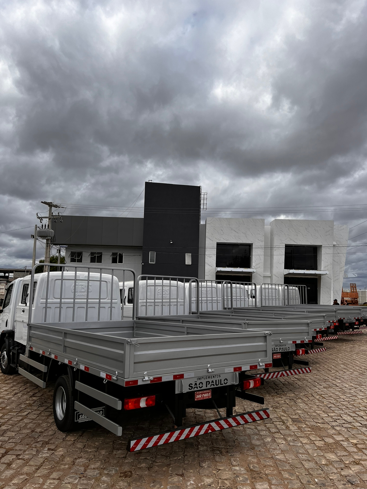 Implementos São Paulo entrega 24 equipamentos para RCS Engenharia