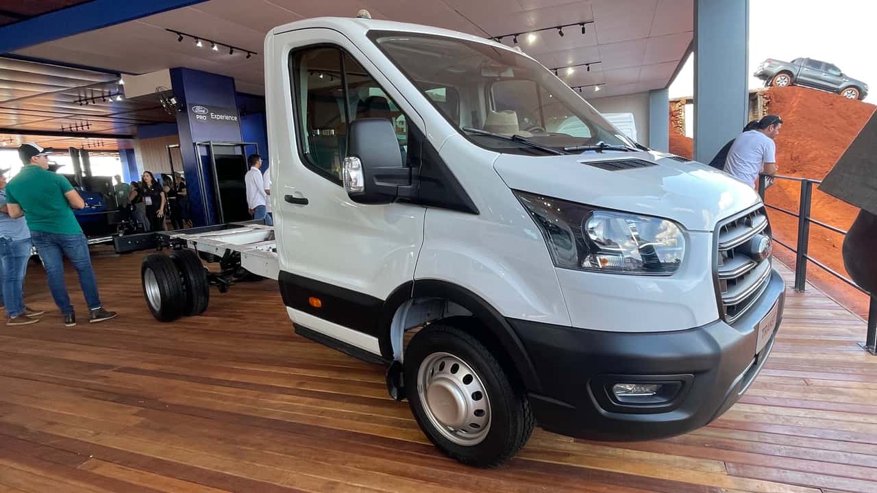 Ford lança Transit chassi-cabine com oferta especial de preço - Frota&Cia