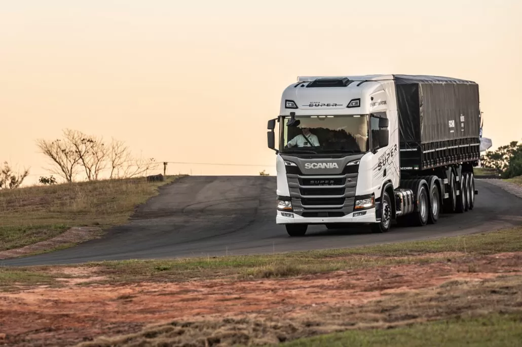 AMAGGI adquire 100 caminhões Scania movidos a biodiesel 100% - Frota&Cia