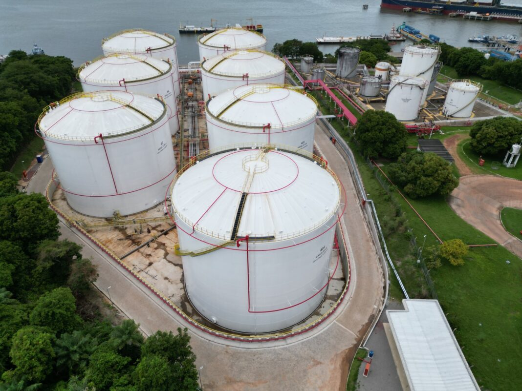 Raízen e Vibra concluem obra da Base de Distribuição de Combustíveis ...