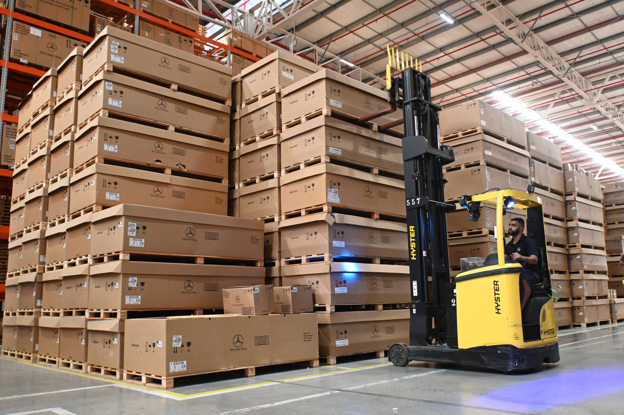 Mercedes-Benz inaugura nova Central de Peças em Itupeva - Frota&Cia