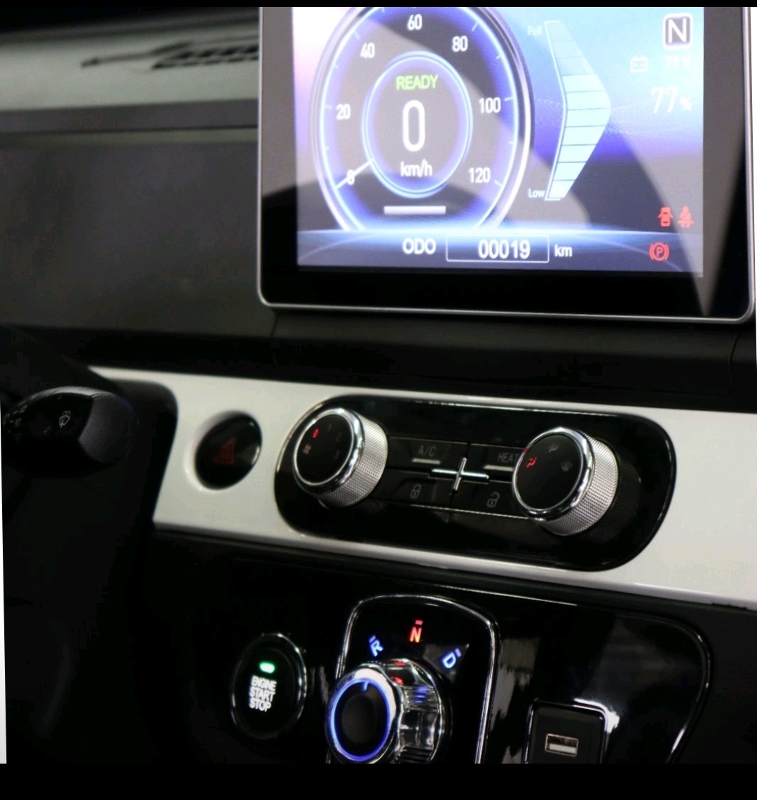 Hitech Electric apresenta o New Delivery no Brasil | Frota&Cia